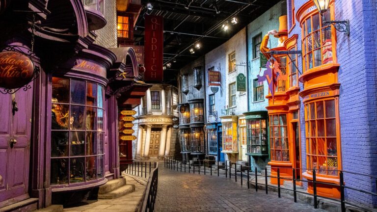 WBスタジオツアー東京「ダイアゴン横丁」公開！